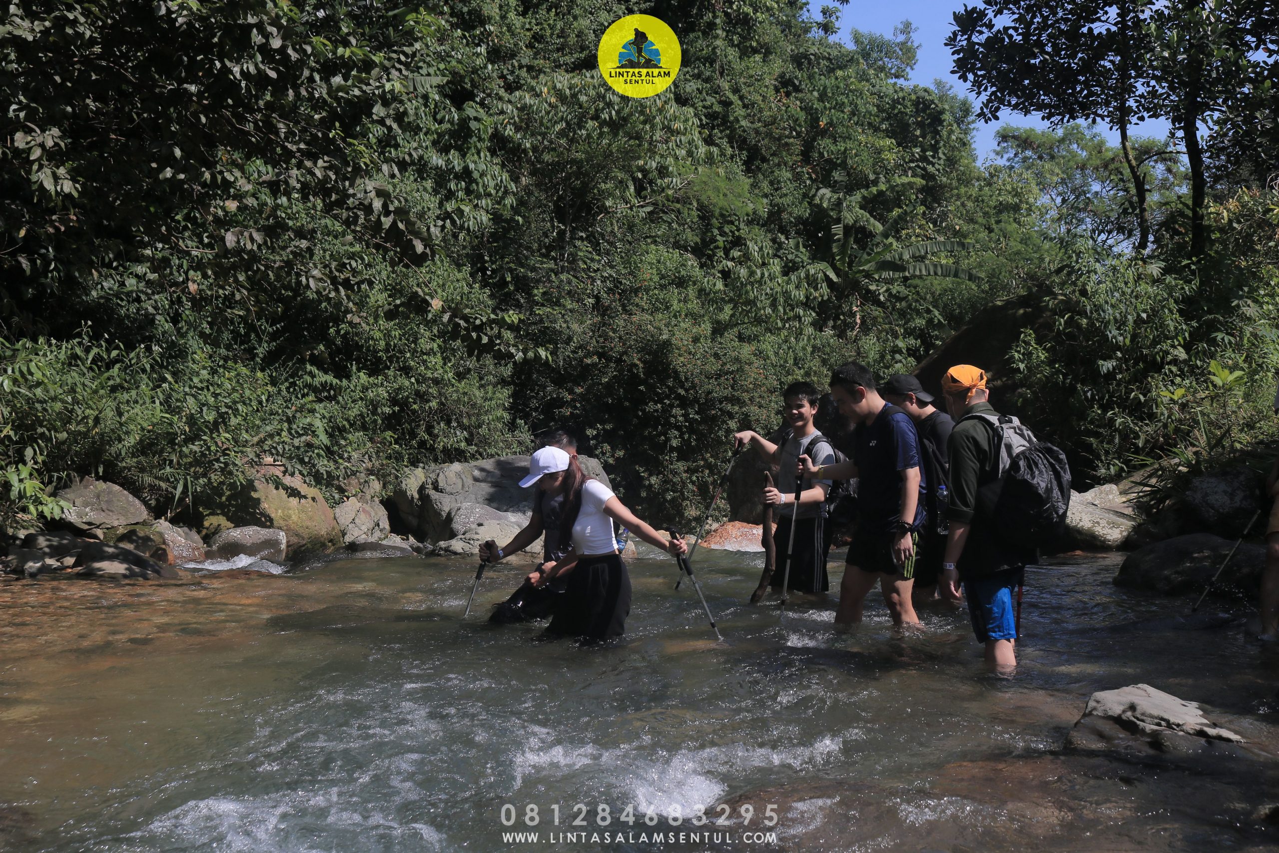 Info Paket Tracking Curug Sentul untuk Family
